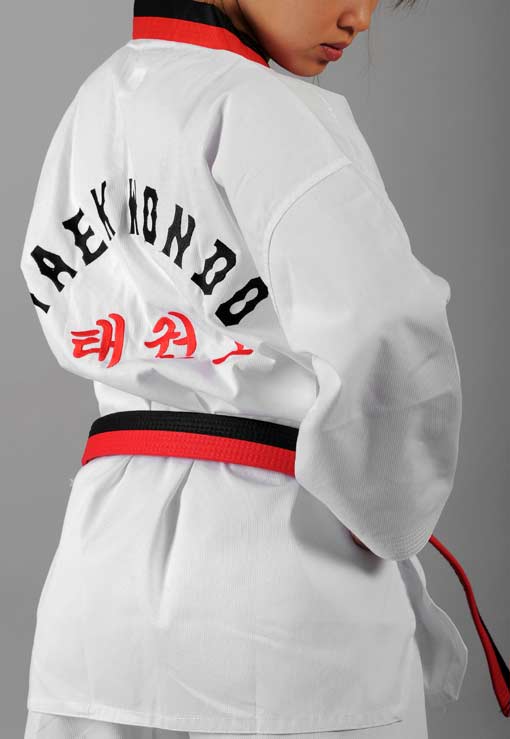 Dobok Taekwondo col noir | Il poom | Tao Distribution